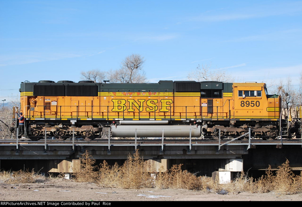 BNSF 8950